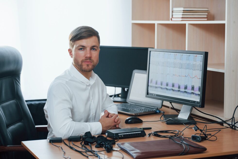 Can I find out how a real lie detector polygraph examination works ...